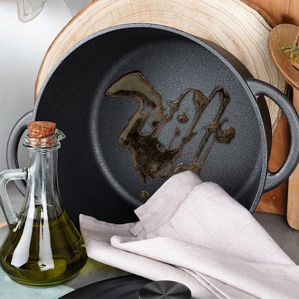 Gjutjärnsgryta med lock CAST LINE 26 cm, 5 l | CDON