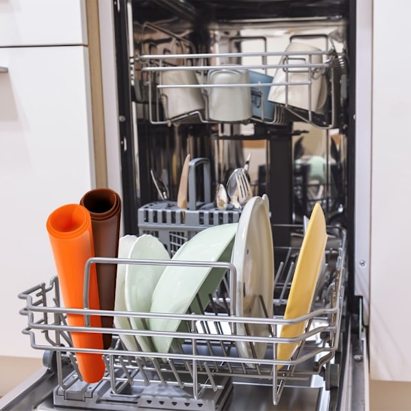 Ruskea silikoninen leivontalevy SILLINIE 40x30 cm | CDON