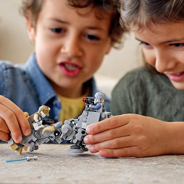 LEGO Star Wars Microfighters: AT-AT kontra Tauntaun (75298) | CDON