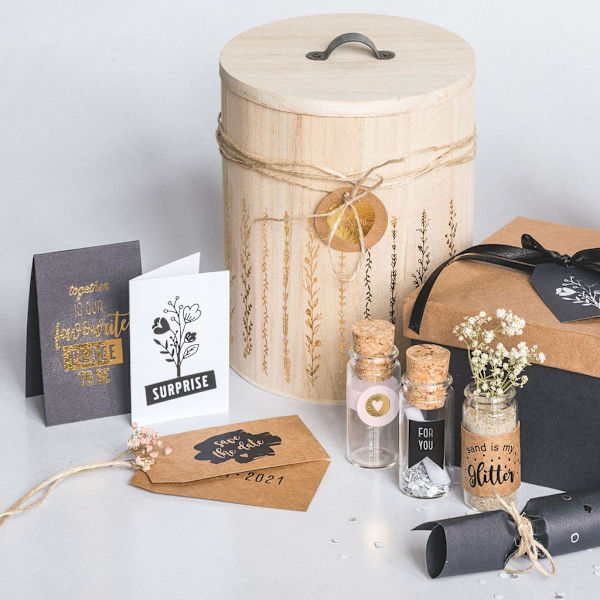 Rund Träask Med Lock - Dia: 12 cm - Höjd 15 cm | CDON