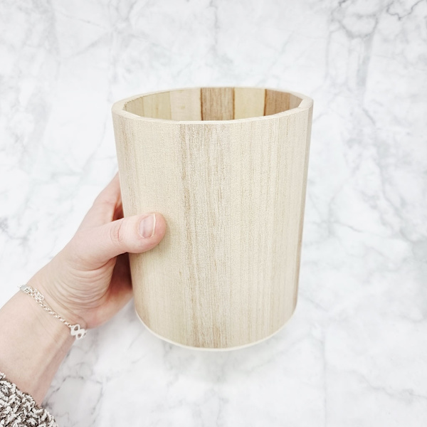 Rund Träask Med Lock - Dia: 12 cm - Höjd 15 cm | CDON