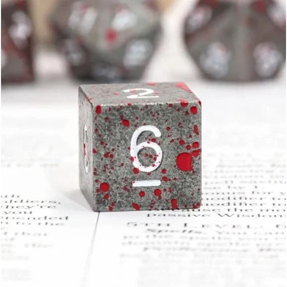 Vampire Lair RPG -noppaa, 7 metallinopan setti | CDON