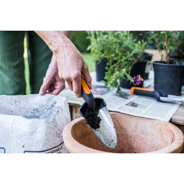 FISKARS PREMIUM Liten trädgårdsspade för plantering, omplantering av ...